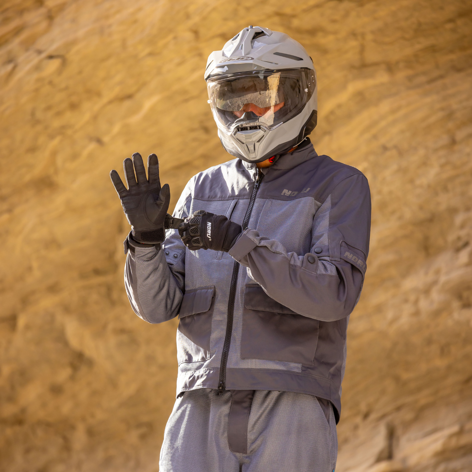 NORU Hakken Adventure Gloves - Helmet House