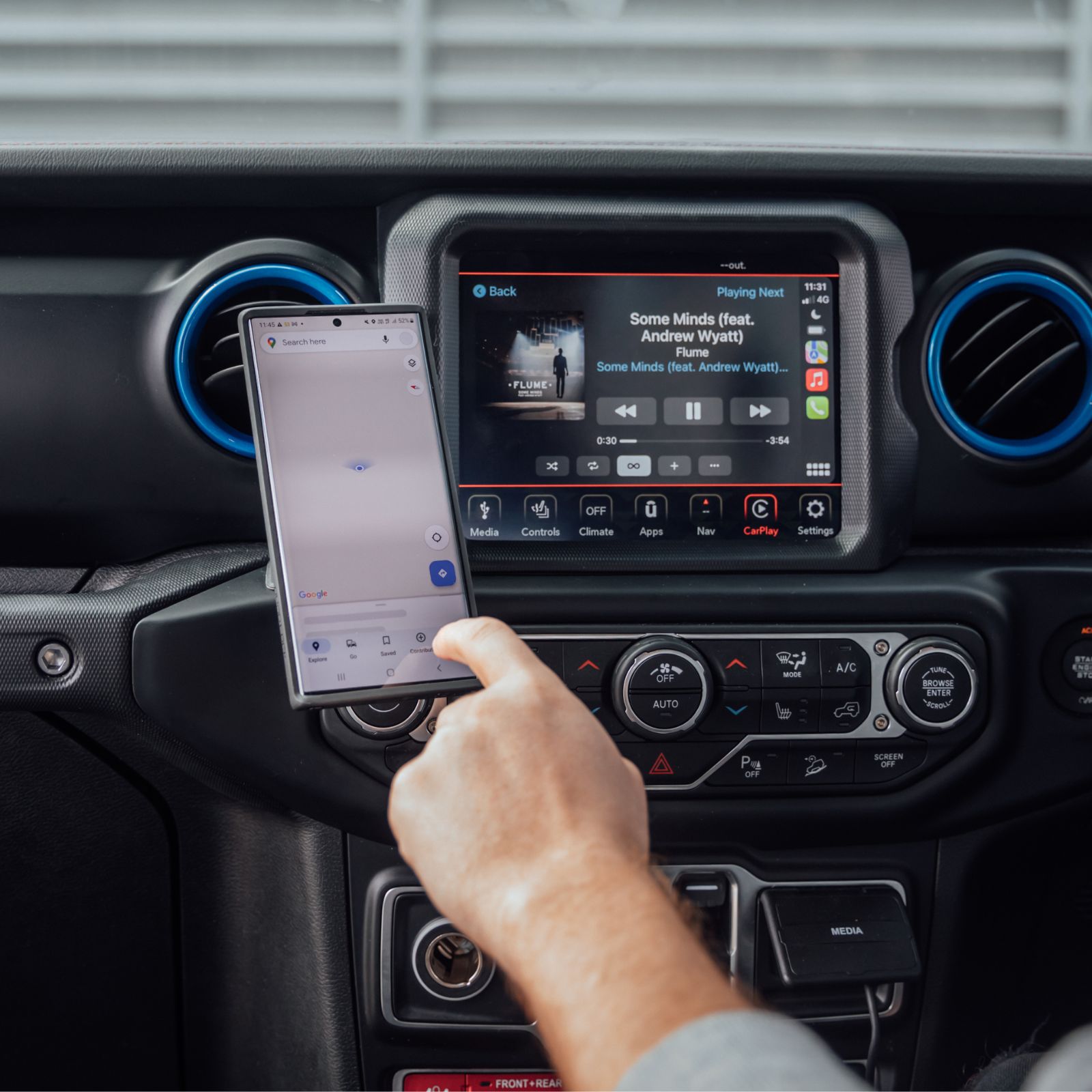 Quad Lock Wireless Charging Head for Car/Desk - V2 - Helmet House